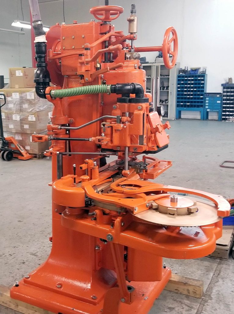 Vacuum & Extension Kits - Can Seamers